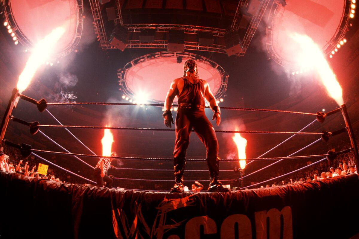 Kane Is the Best First Challenge for Daniel Bryan's WWE World ...