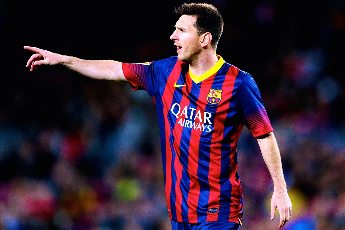 Lionel Messi Strike Keeps Barcelona Clinging on in Title Race | News ...