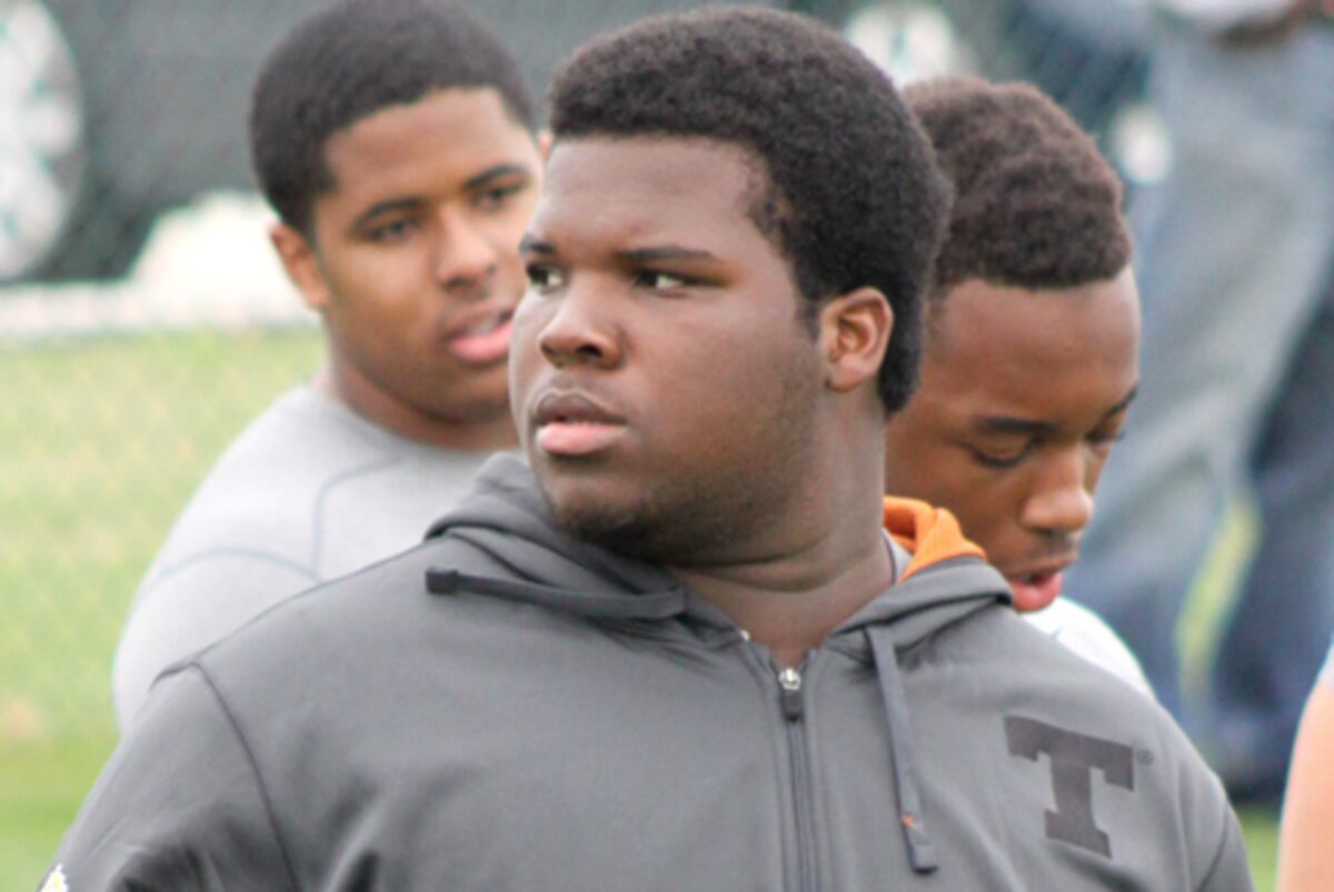 Texas Football Recruiting: In-State DT Bryce English Decommits from ...