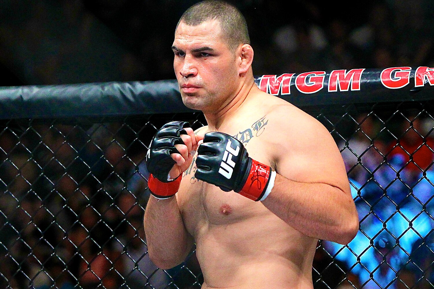 Cain Velasquez Injury: Updates on UFC Star's Hand and Recovery ...