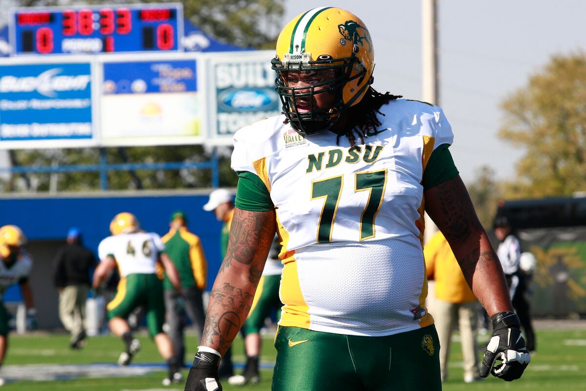 Miami Dolphins NFL Draft Countdown: Making the Case for Billy Turner ...