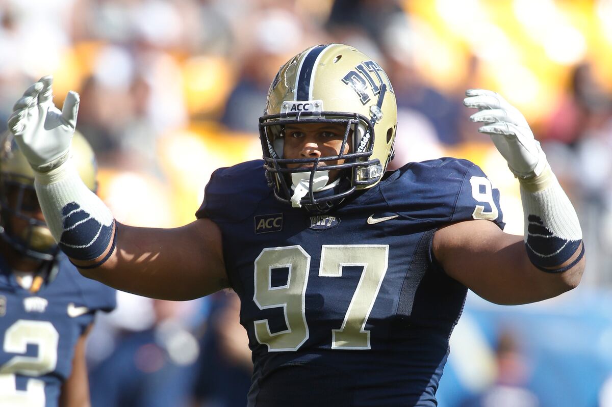 Dallas Cowboys Draft Countdown: Making the Case for Aaron Donald | News ...