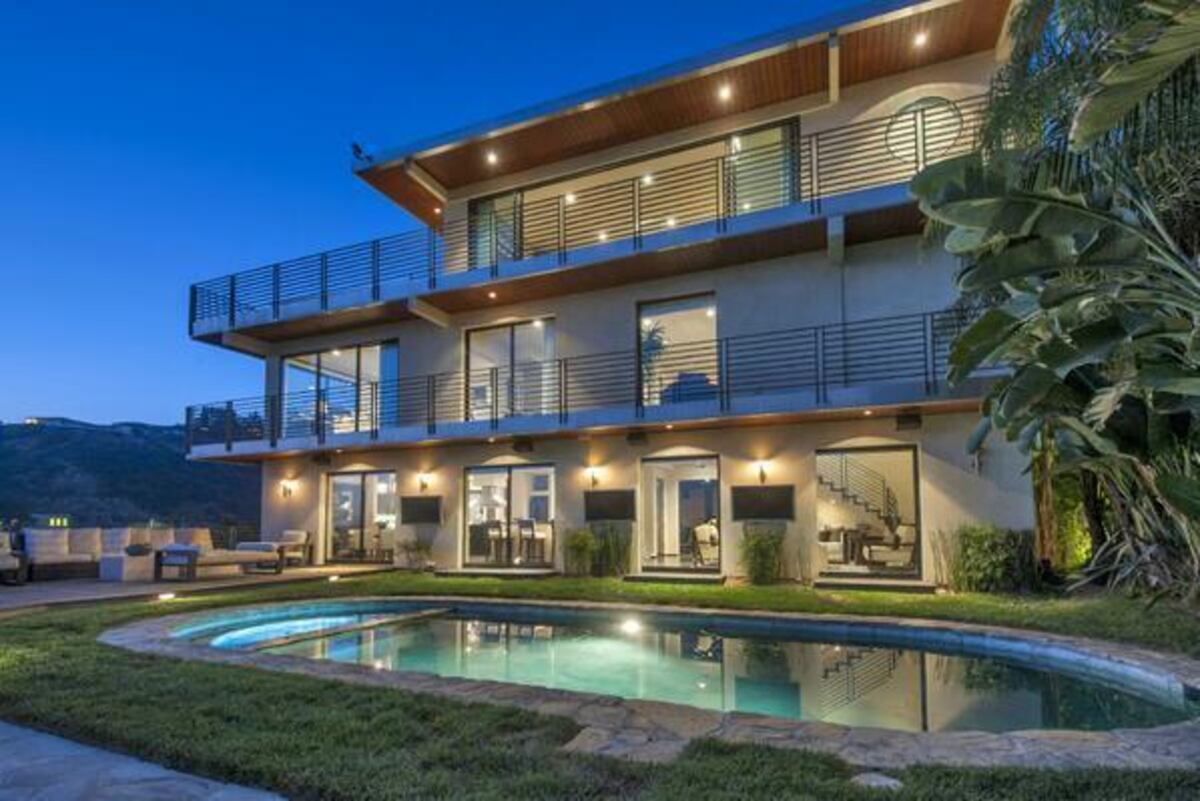 Reggie Bush Puts California Home with Great View on the Market for $6 ...