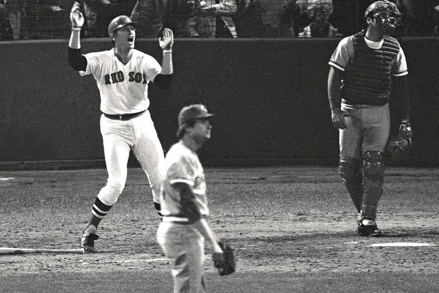 Remembering the Epic 1975 Red Sox vs. 'Big Red Machine' World Series ...