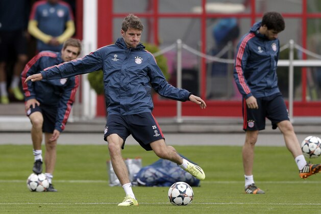 Liverpool Transfer News: Latest on Thomas Mueller, Adam Lallana and More