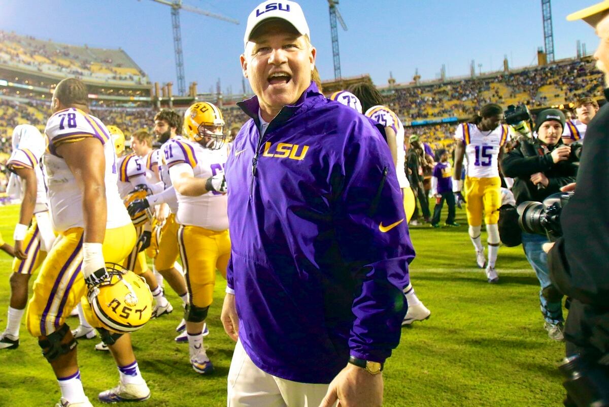 LSU Head Coach Les Miles Jabs at Texas for Lack of Draft Picks | News ...