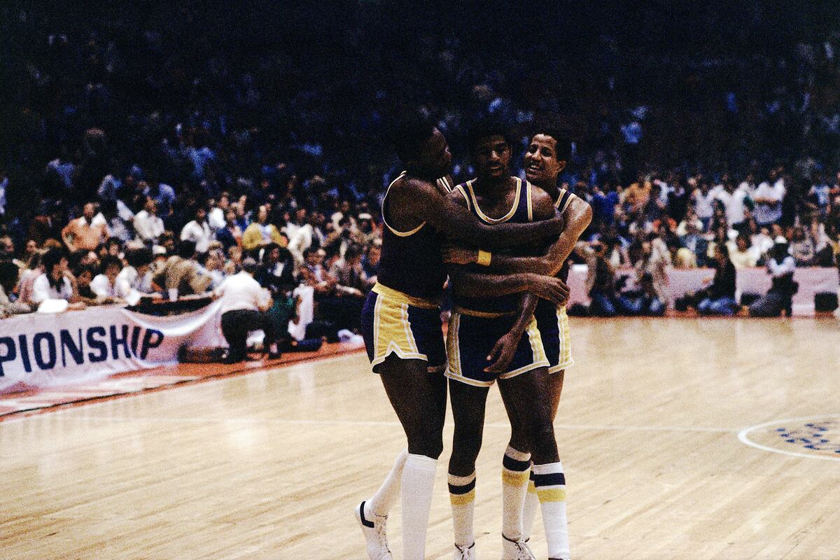 We Remember: Magic Johnson Starts at Center in Game 6 of 1980 NBA ...