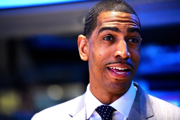 Report: Kevin Ollie Wants Bigger Contract Than Steve Kerr to Move to ...