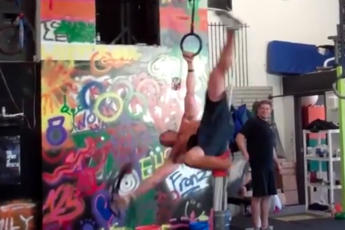 Let's Watch CrossFitters Fail Spectacularly in This Compilation Video ...