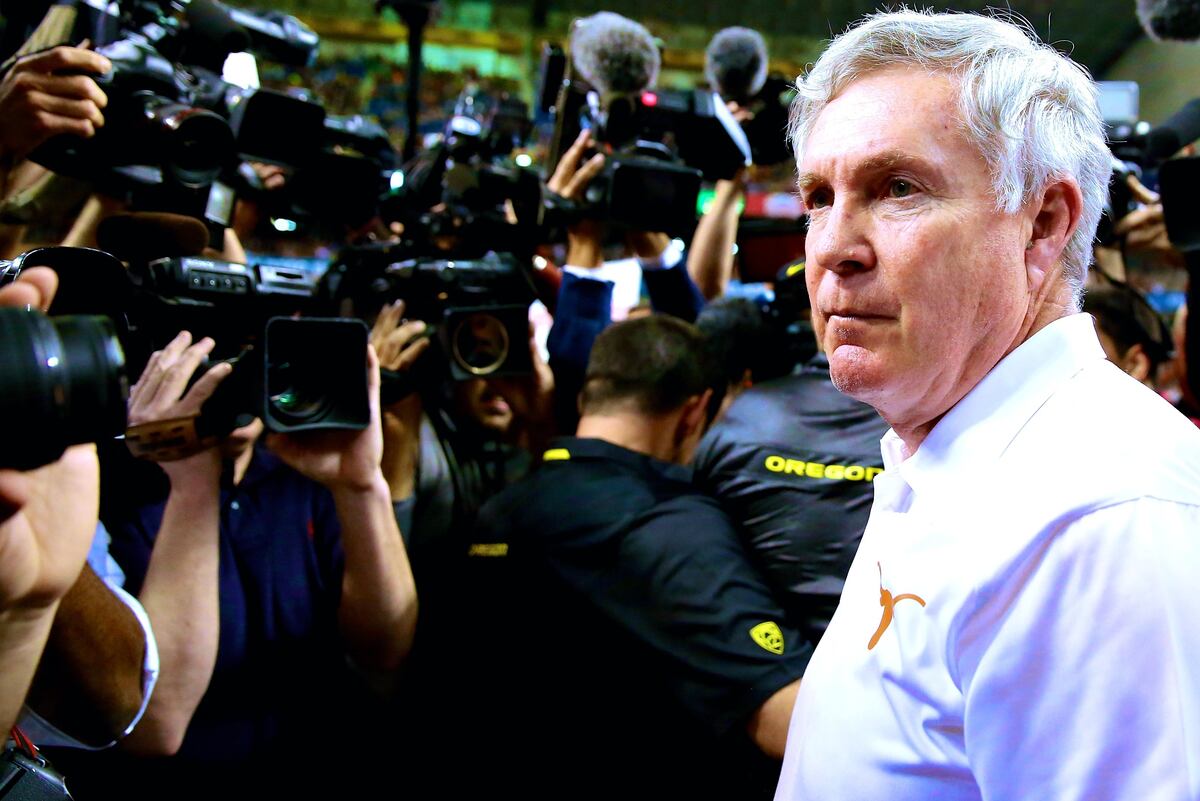 Mack Brown Agrees to College Football Analyst Role with ESPN | News ...