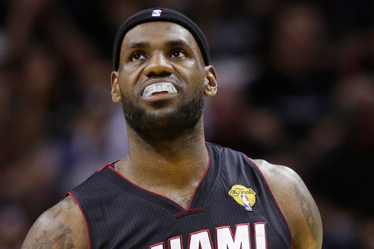 LeBron James Taking 'Hero Ball' to New Level in 2014 NBA Finals | News ...