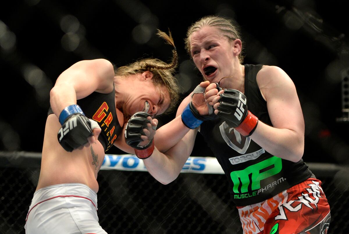 First Ever Women's Strawweight Bout Announced for UFC FN 45 | News ...