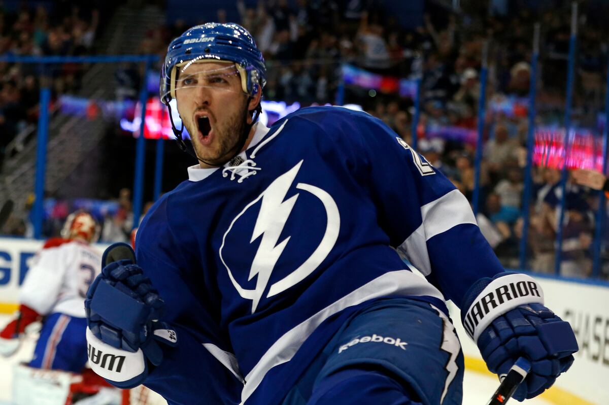 Ryan Callahan Re-Signs with Lightning: Latest Contract Details and ...