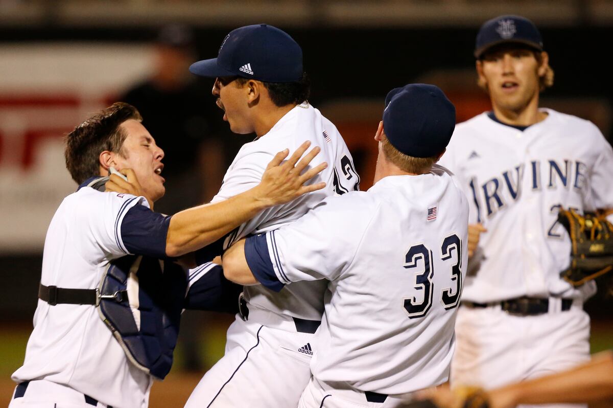 CWS 2014: Full Schedule, Updated Bracket and Predicted Scores for ...