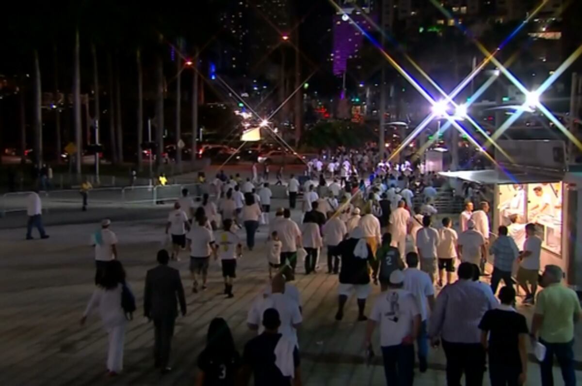 Miami Heat Fans Boo Team During Game 4 of 2014 NBA Finals and Then ...
