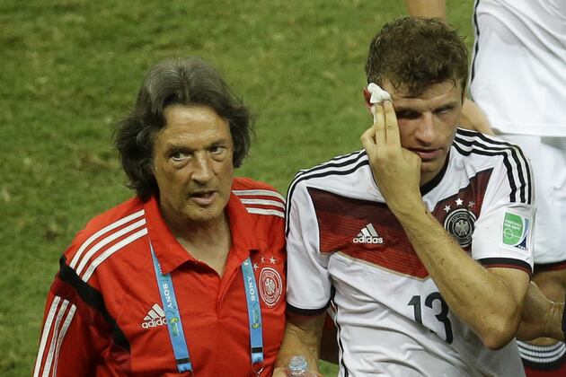 Thomas Müller Injury - Germany Vs Ghana 2-2 (World Cup) 21.06.20 - ott板 ...