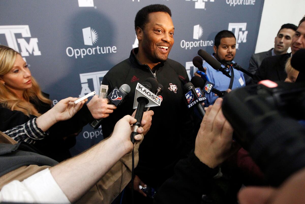 2014 Is Crucial Season for Kevin Sumlin to Further Seize the State of ...