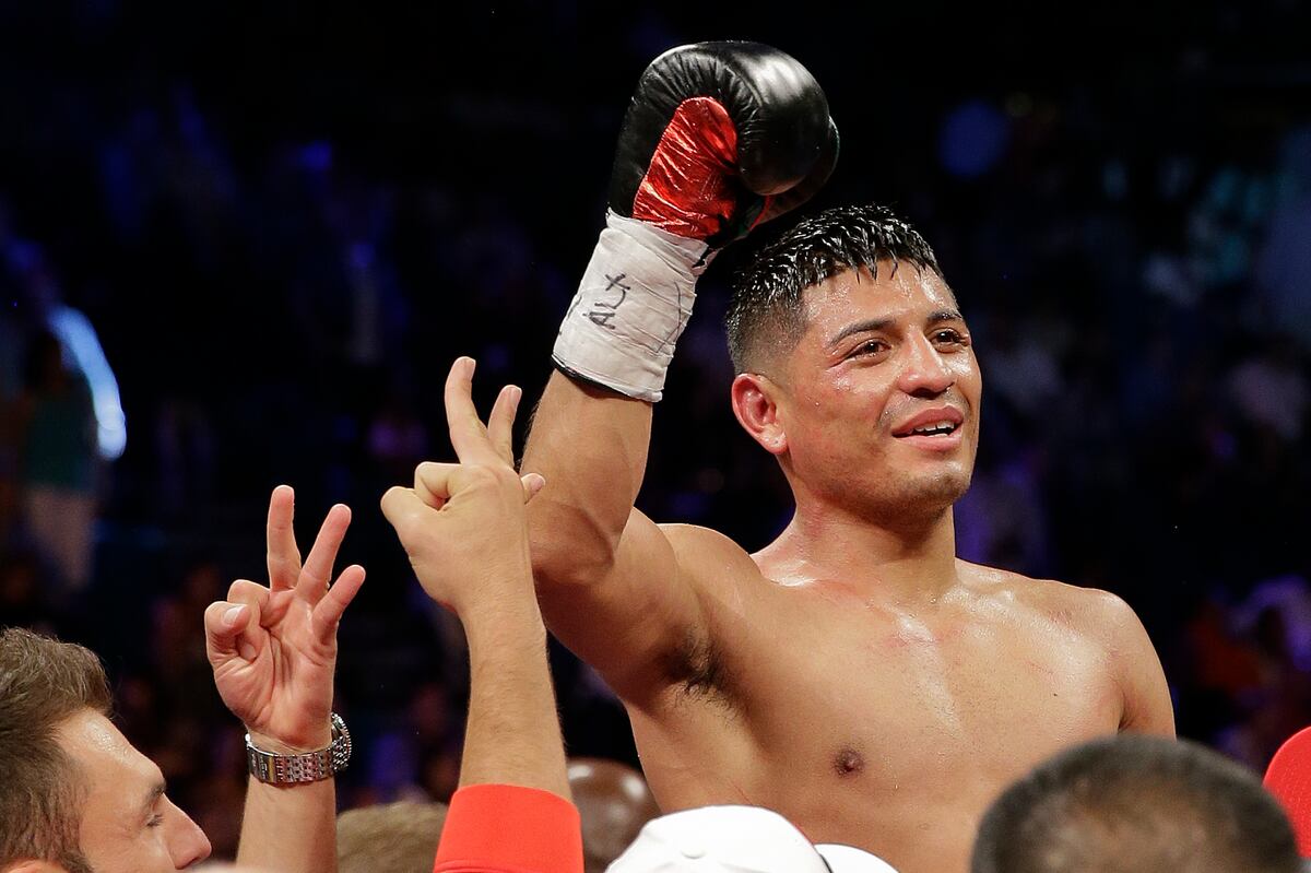 Abner Mares vs. Jonathan Oquendo: Fight Time, Date, Live Stream, TV ...
