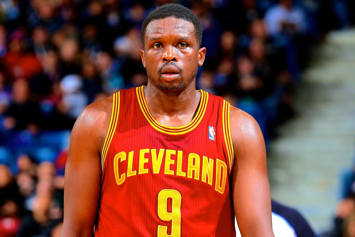Luol Deng Rumors Latest Buzz Speculation Surrounding Free Agent Star News Scores