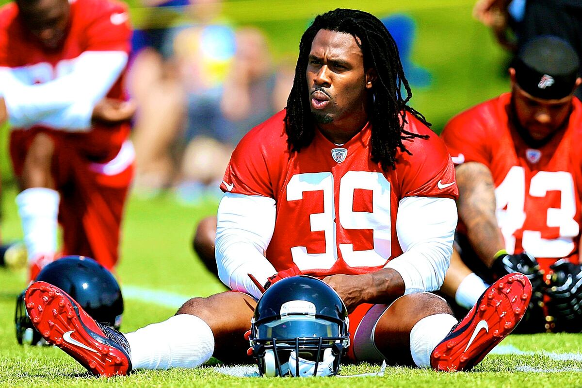 Steven Jackson Injury: Updates on Falcons RB's Hamstring and Return ...