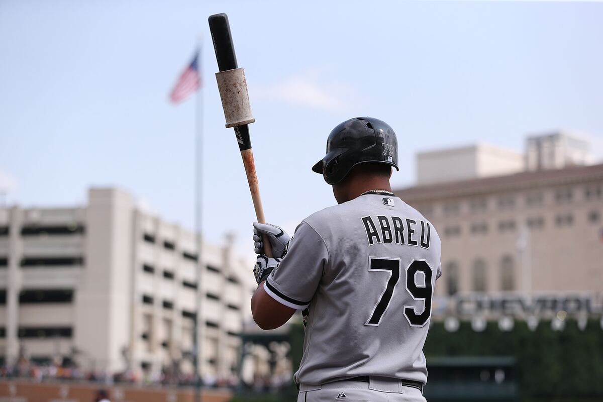 Chicago's Jose Abreu Now 2nd Rookie in Last 65 Years with 2 18-Game Hit ...