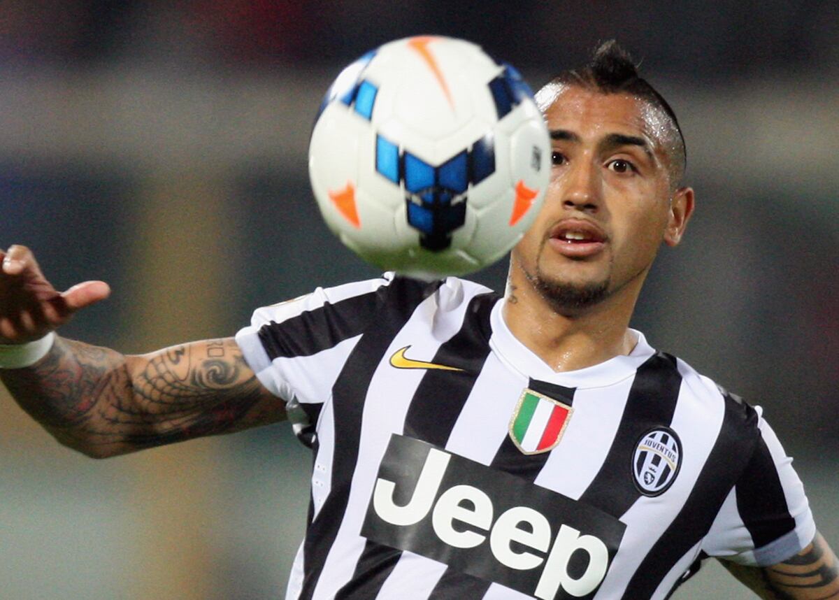 B/R Gossip Roundup: Vidal to Man Utd Stalls, Hummels Remains Tough to ...