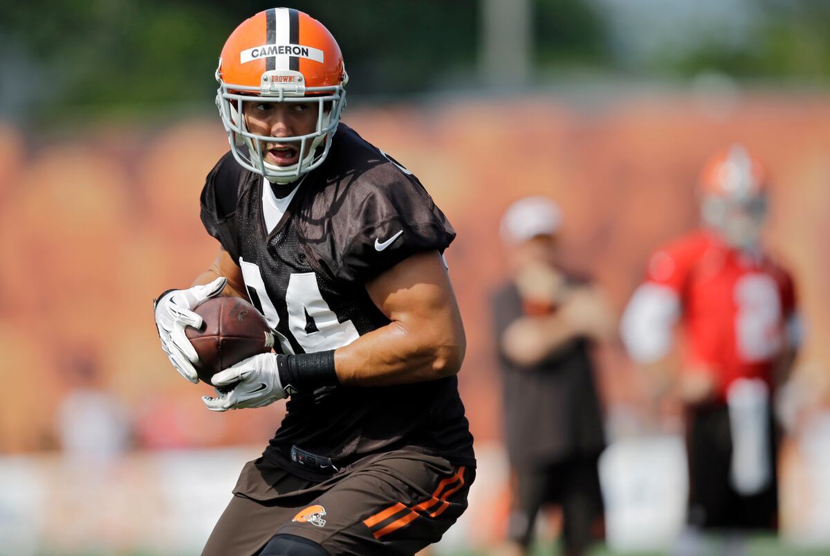 Jordan Cameron Injury: Updates on Browns Star's Shoulder and Recovery ...