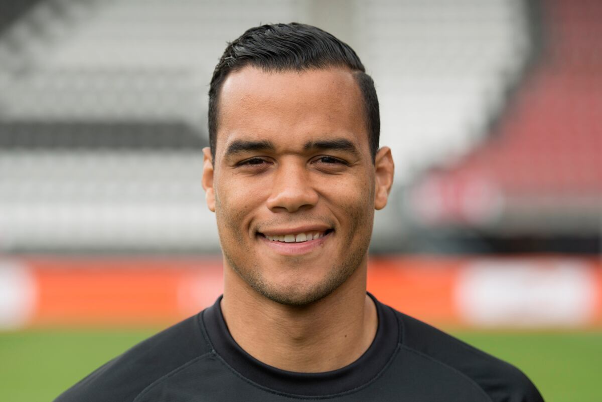 Why Michel Vorm Has a Chance of Unseating Hugo Lloris at Tottenham ...