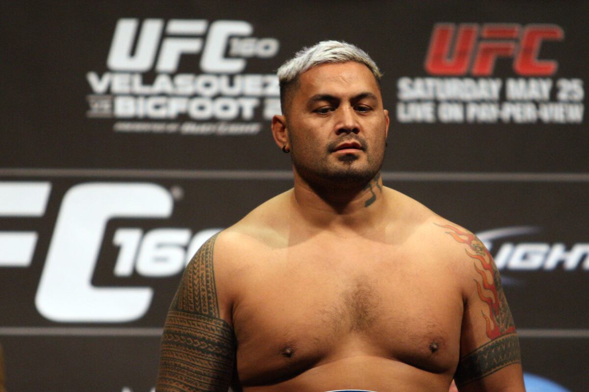 Mark Hunt Cites Hunger as the Cause for His 'Unemployment' Tweet | News ...