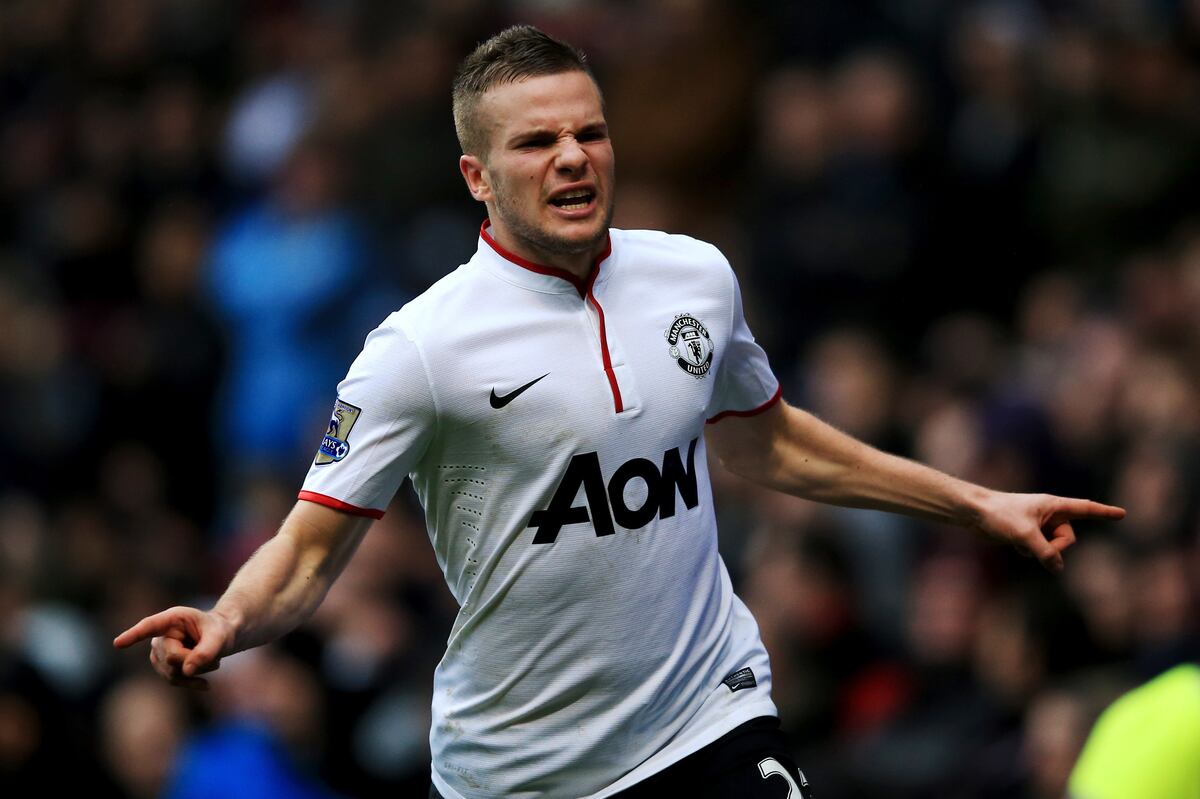 Why Manchester United's Tom Cleverley Deserves Another Chance with Fans ...