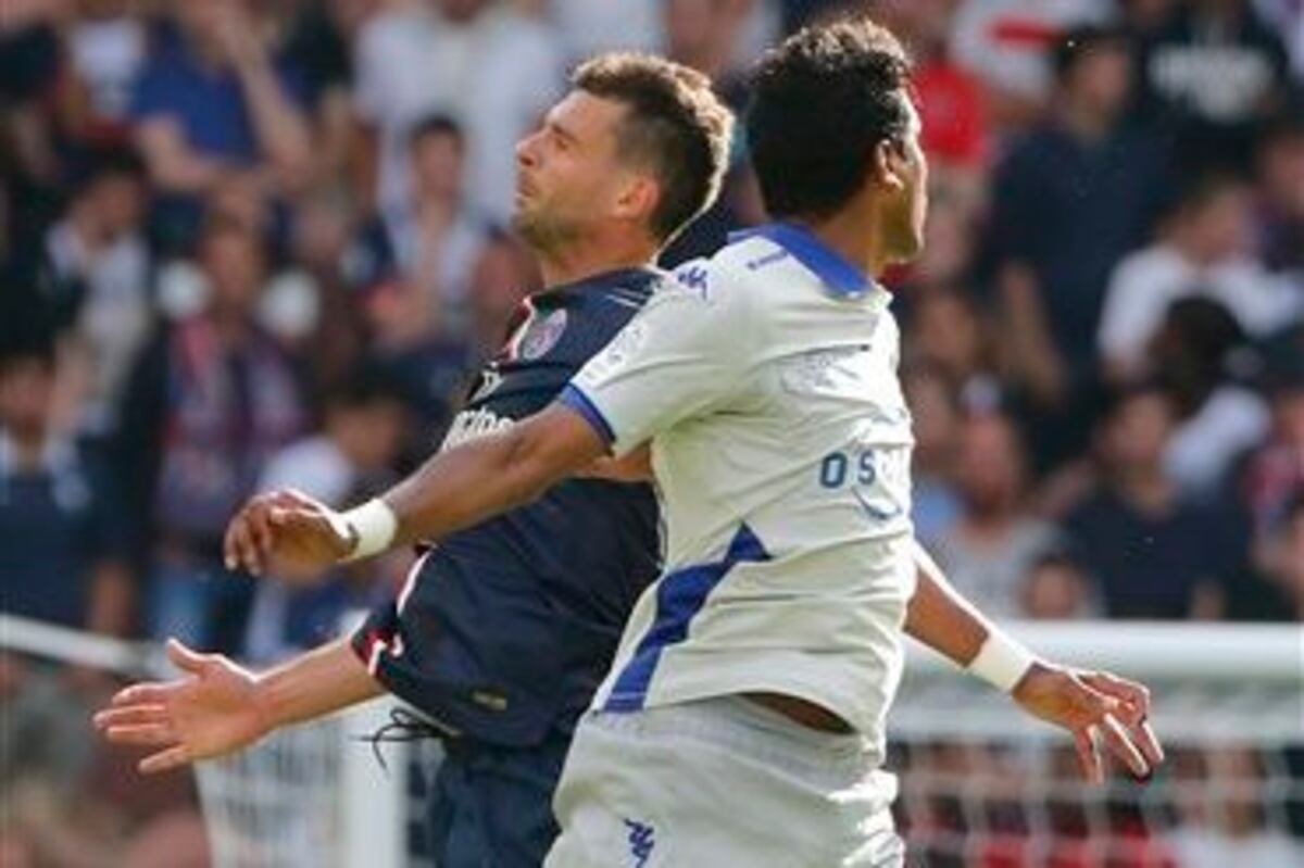 5 Biggest Blunders in World Football This Weekend with Motta, Brandao ...