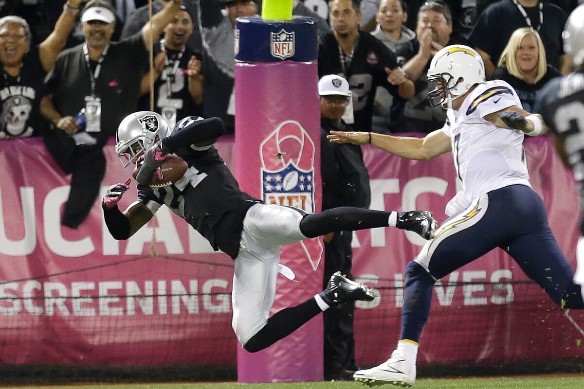 Raiders' Charles Woodson Looking to Match All-Time Record for ...