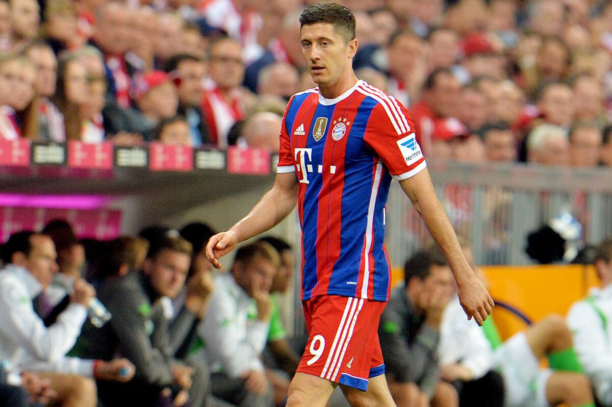 Why Robert Lewandowski Is Under Most Pressure for Bayern Munich | News ...