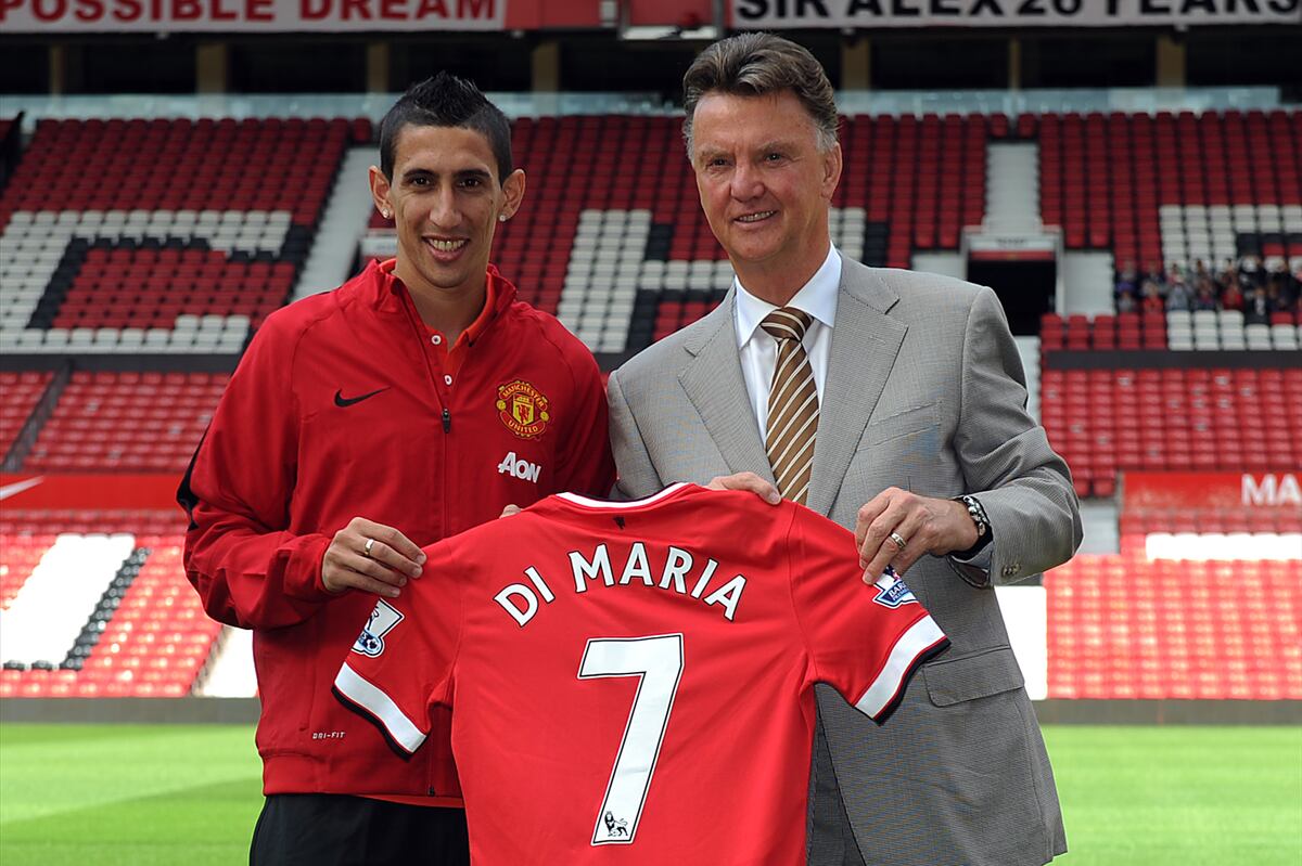 Di Maria Is a Disastrous Signing for Manchester United | News, Scores ...