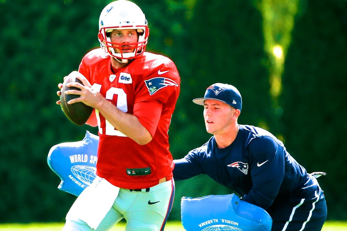 Tom Brady Injury: Updates on Patriots Star's Calf Injury and Return ...