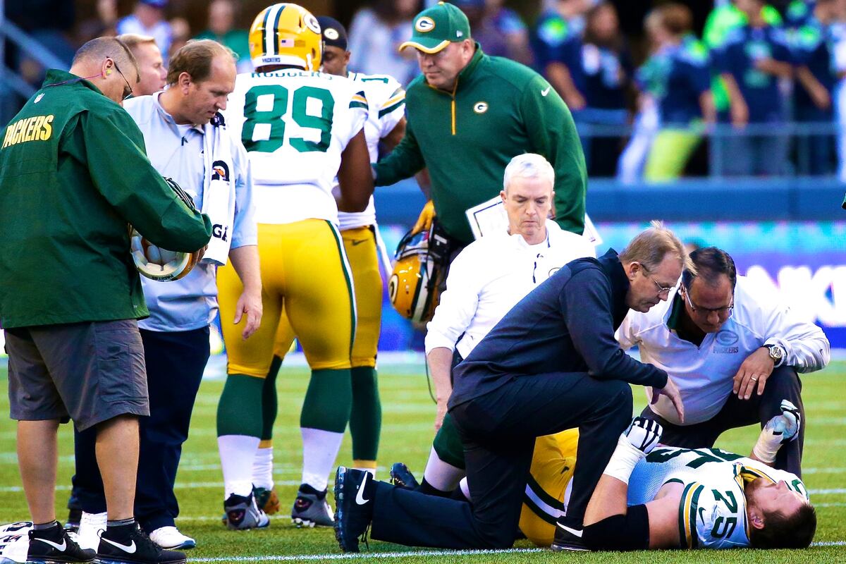 Bryan Bulaga's Health a Key for Green Bay Packers Offense | News ...