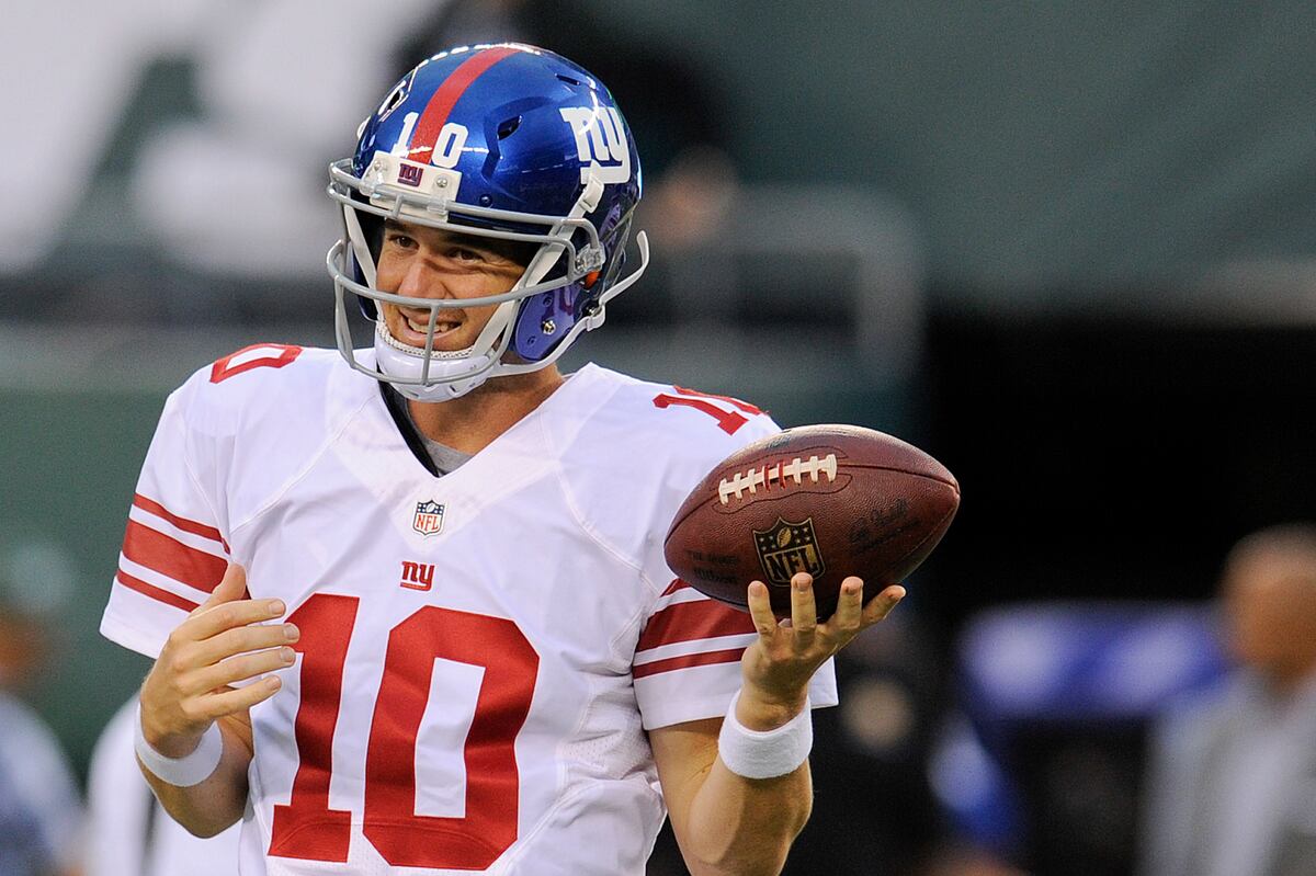 How NY Giants QB Eli Manning's Footwork Is Different in the New Offense ...