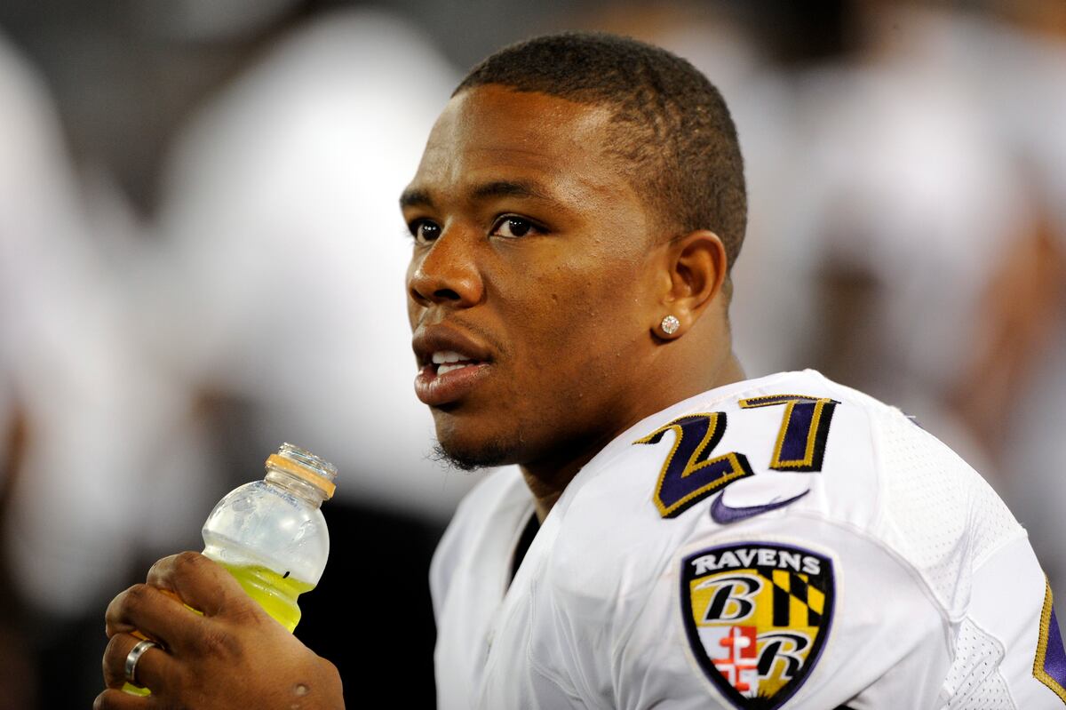 Ray Rice Cut by Ravens: Latest Details, Comments and Reaction | News ...