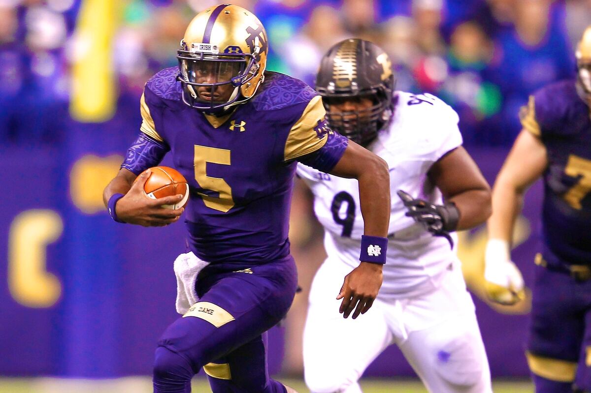 Everett Golson's Ability to Carry Notre Dame Is Key Difference in 2014 ...