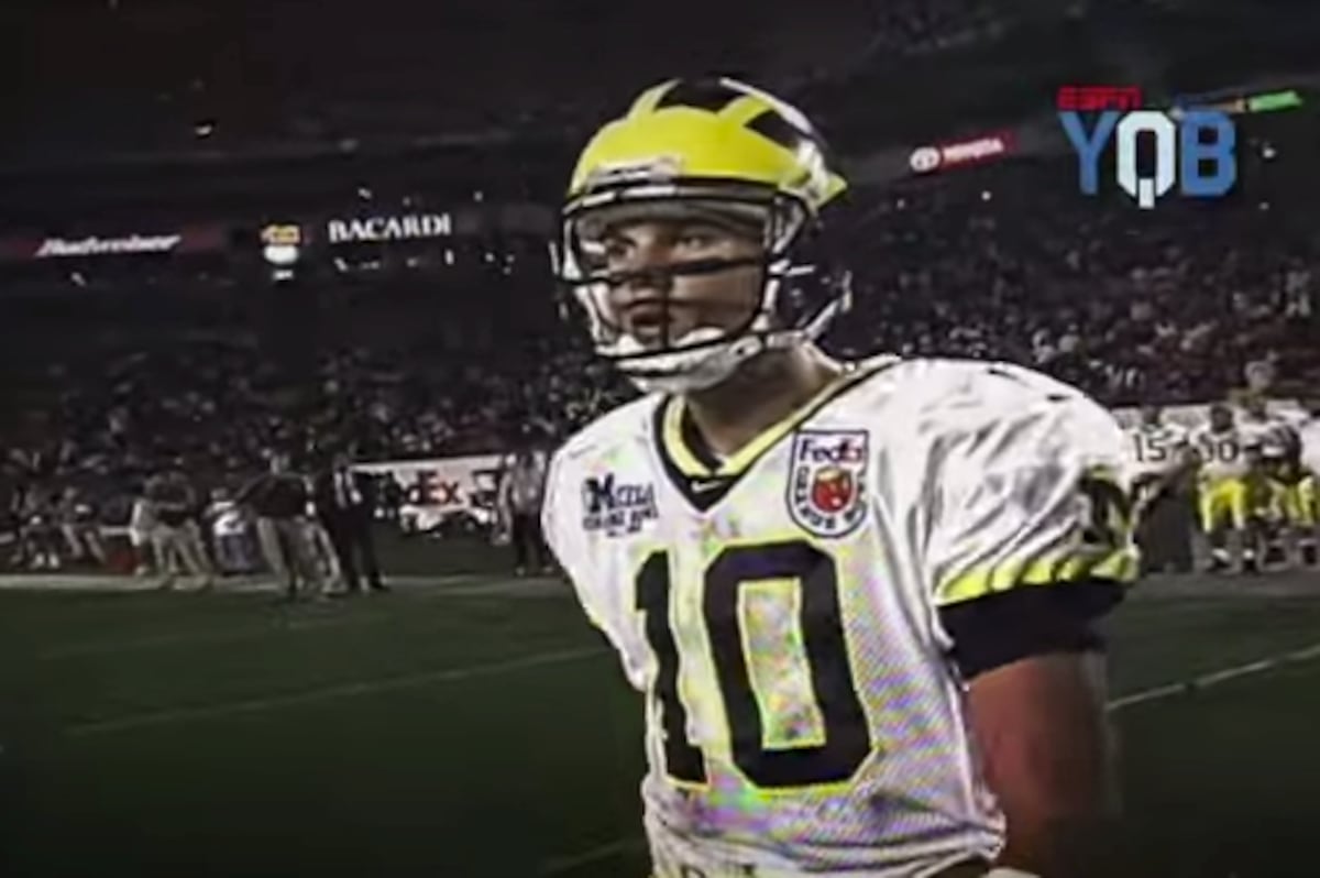 Throwback Thursday: Tom Brady Leads Michigan Past Alabama in 2000 ...