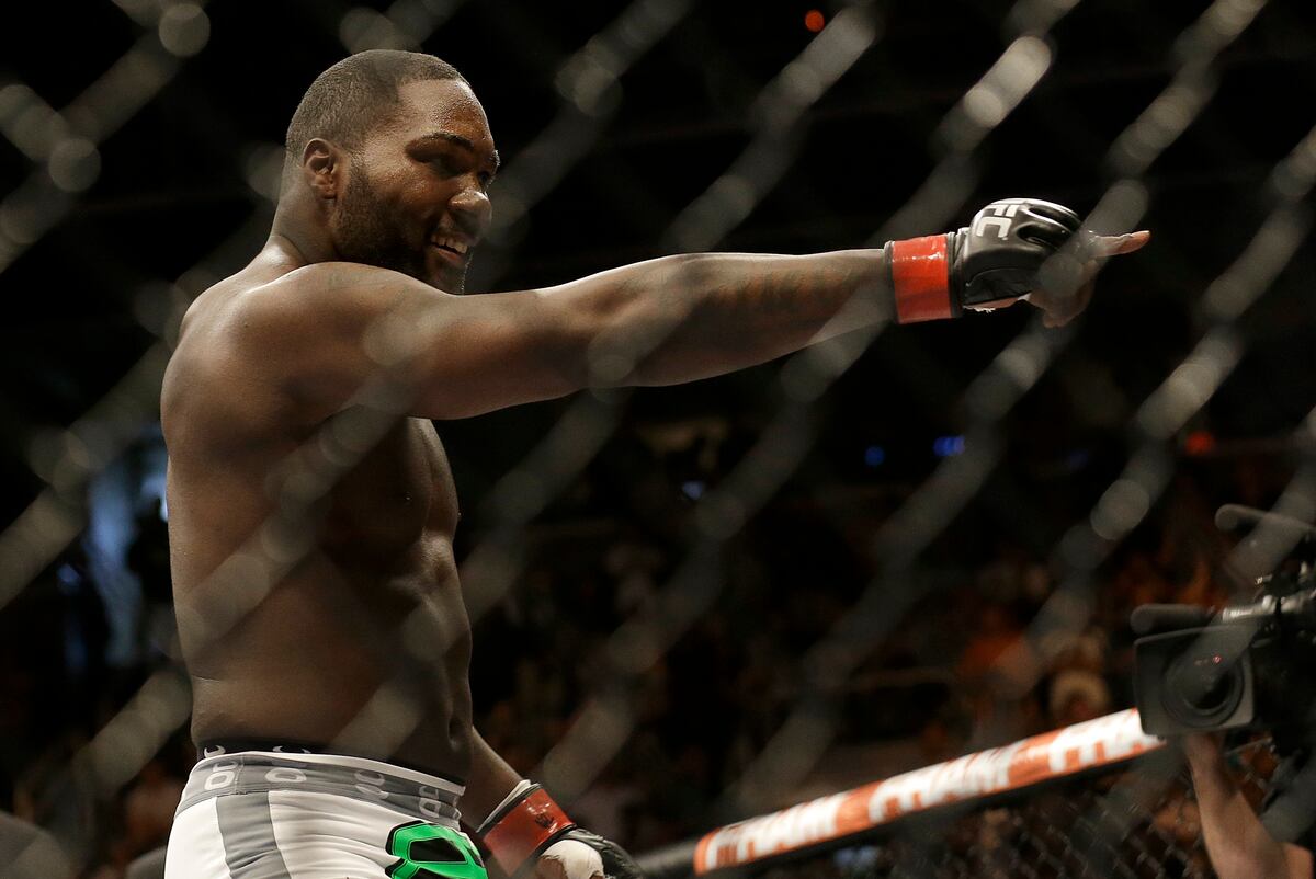 Anthony Johnson Maintains Innocence in Midst of Domestic Violence Probe ...