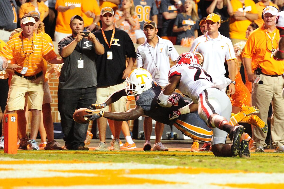 Tennessee Volunteers vs. Georgia Bulldogs Complete Game Preview | News ...
