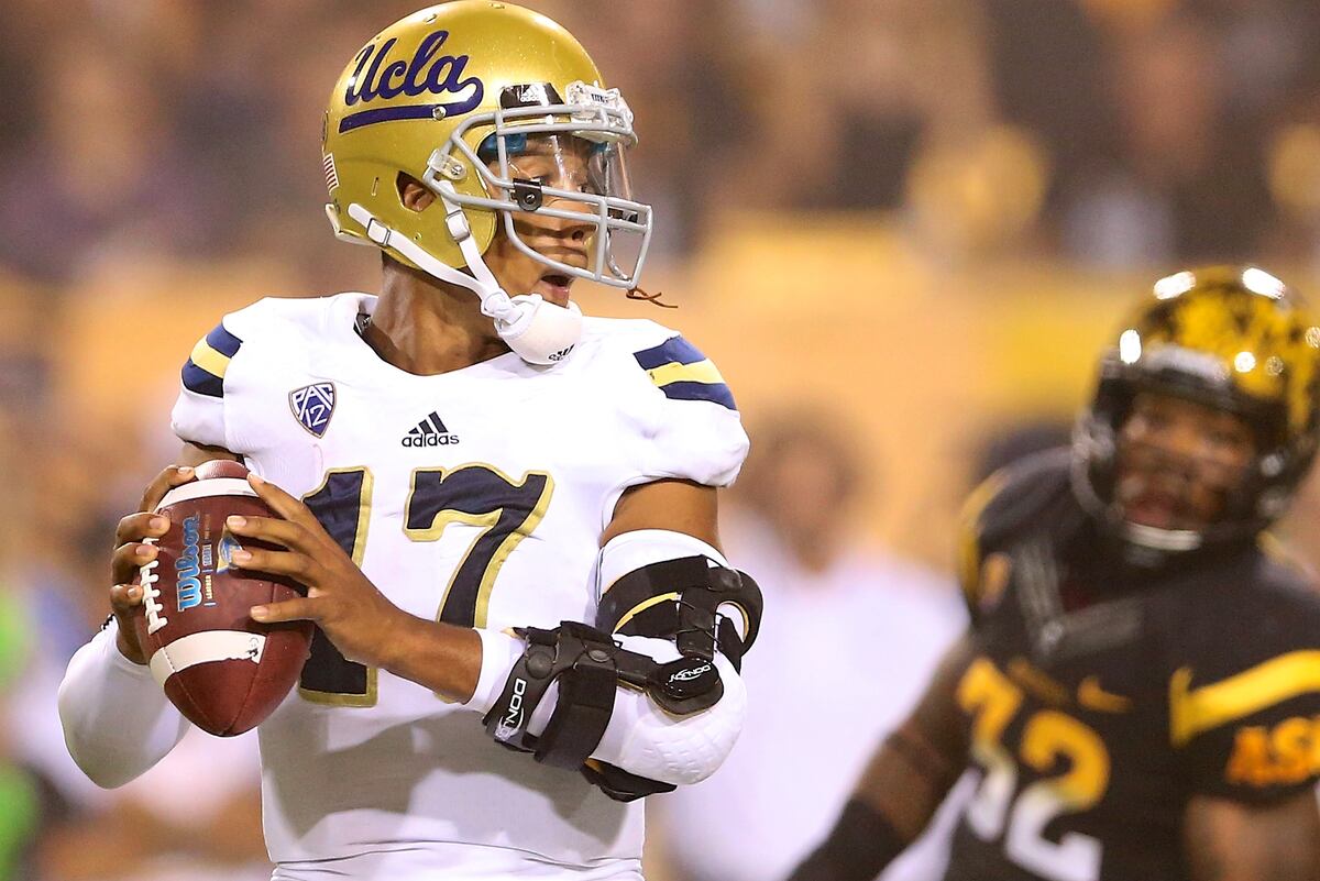 With Brett Hundley Back in the Fold, UCLA Is Still a Threat for Pac-12 ...