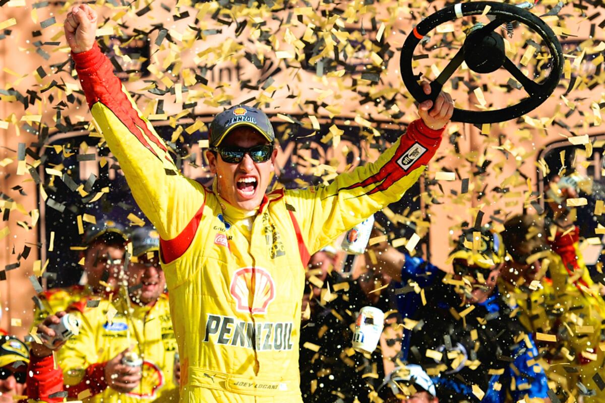 NASCAR at Kansas 2014 Results: Winner, Standings, Highlights and ...