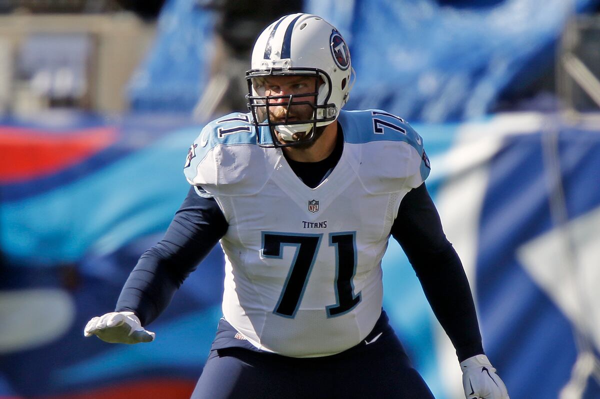 Michael Roos Injury: Updates on Titans OT's Knee and Recovery | News ...