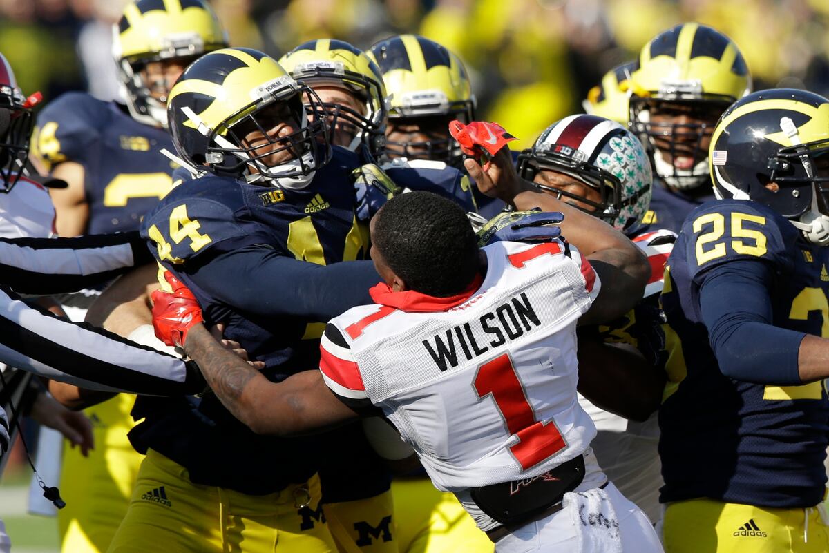 Michigan-Ohio State Rivalry Leads to Ann Arbor Bank Staying Open on ...