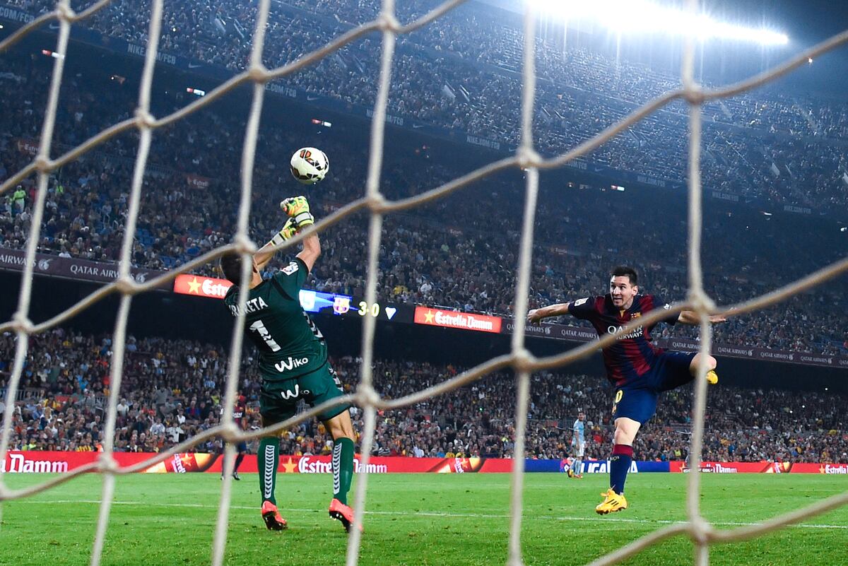 Record-Setter Lionel Messi's Top 10 Goals in Champions League | News ...