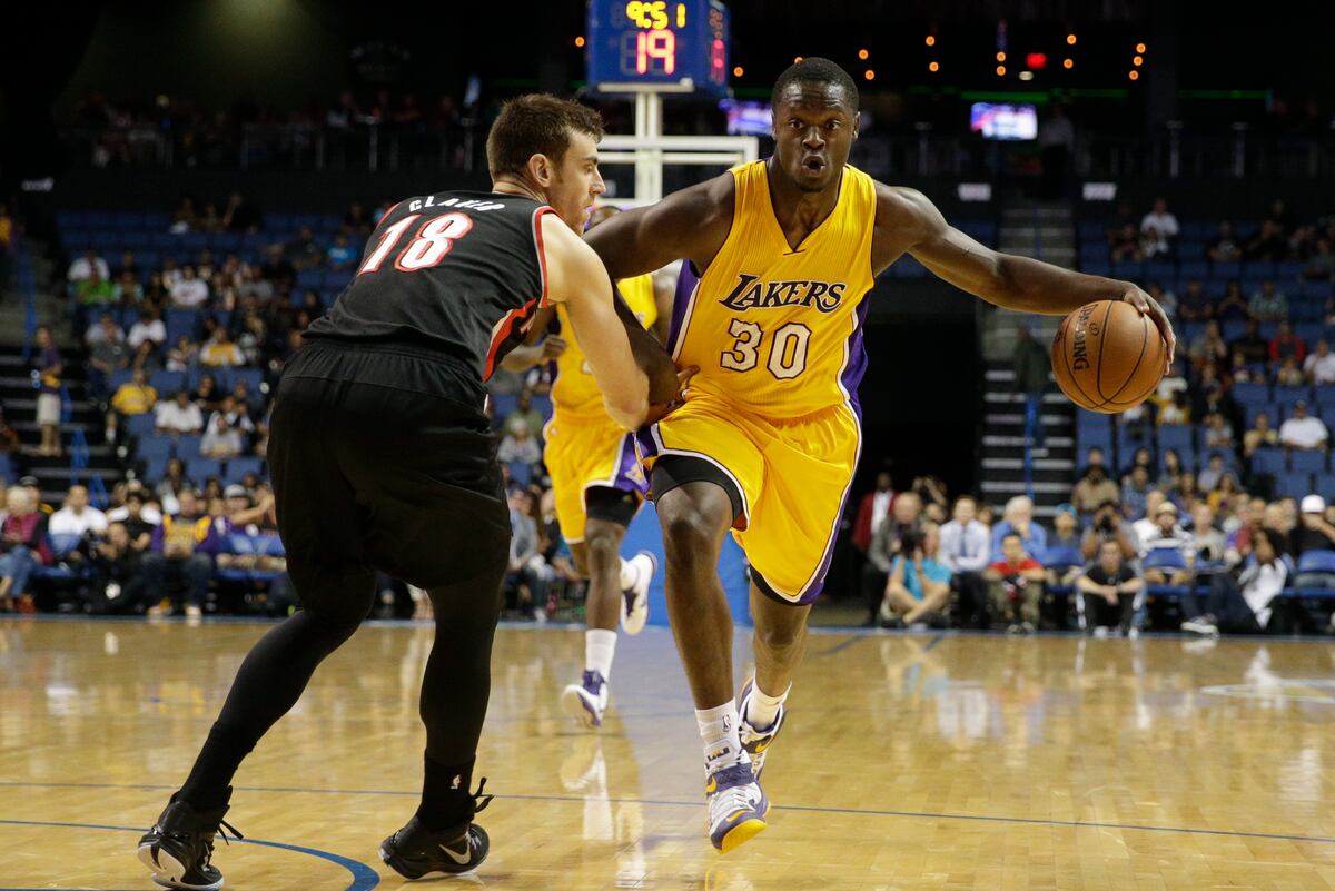Sensational Rookie Season from Julius Randle Is What Los Angeles Lakers ...