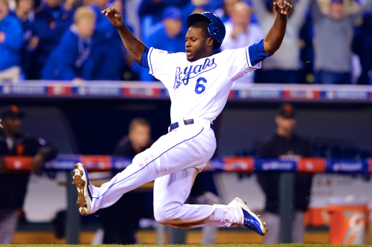 Royals Rediscover Winning Playoff Formula in Bounce-Back Game 2 Win ...