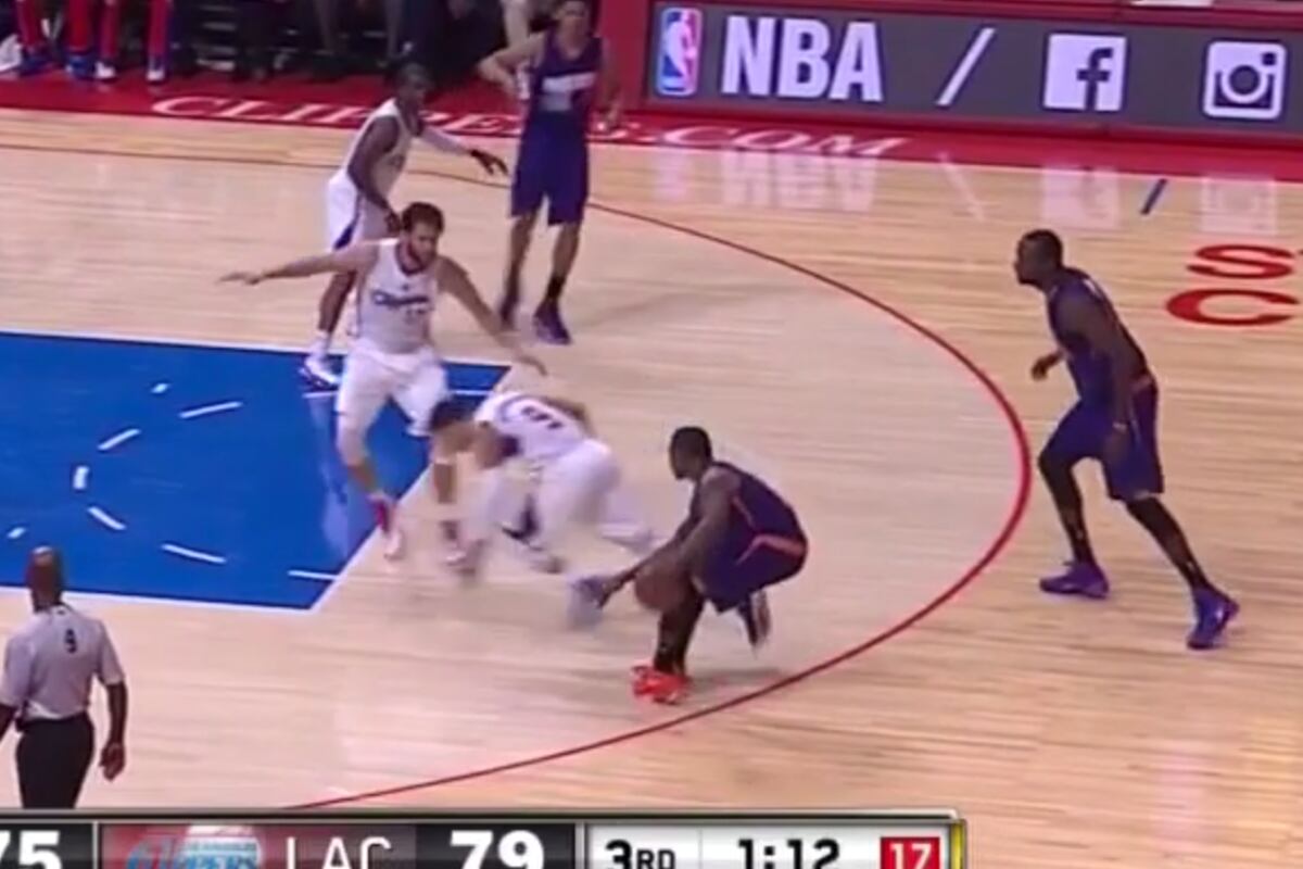 Eric Bledsoe Shakes Jared Cunningham into the Next Area Code | News ...